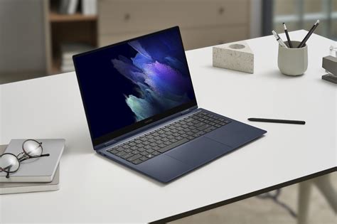 Galaxy_Book_Pro_360_15inch_MysticNavy_S_Pen_Lifestyle_1 - Samsung ...