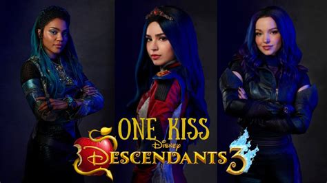 Descendants 3 One Kiss Greek Lyrics Youtube