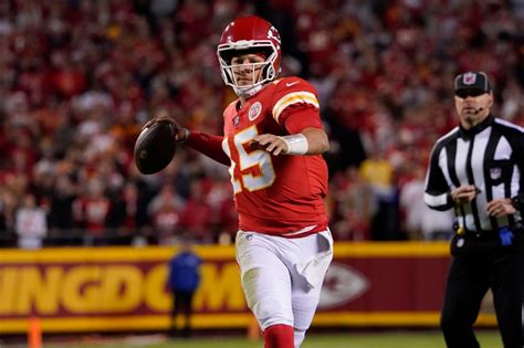 Could Mahomes Break The Single Season Passing Yards Record