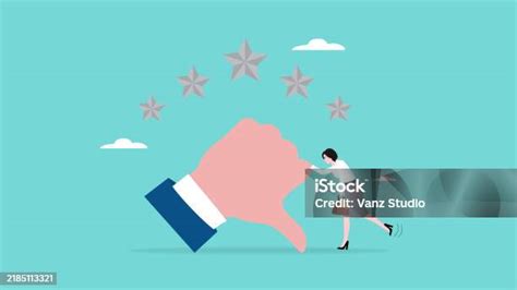 부정적인 피드백 업무 성과에 대한 불만족 받아들여지지 않는 개념에 대한 혐오 엄지 손가락을 내리쳐 실망하는 사업가 개념에 대한 스톡 벡터 아트 및 기타 이미지 Istock