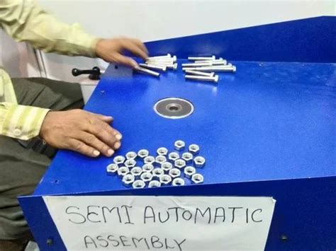 Nut Bolt Assembly Machine Semi Automatic Nut Assembly Machine
