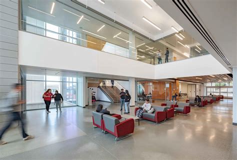 California State University East Bay Core Building Forellelsesser