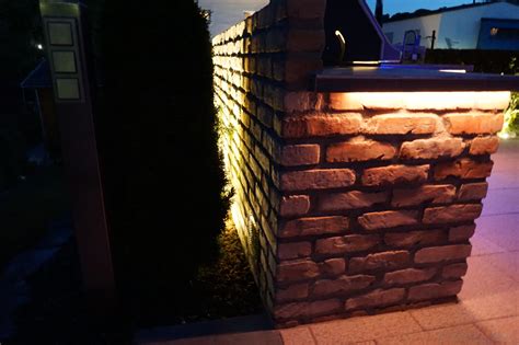 Grillküche mit Kamado Grill