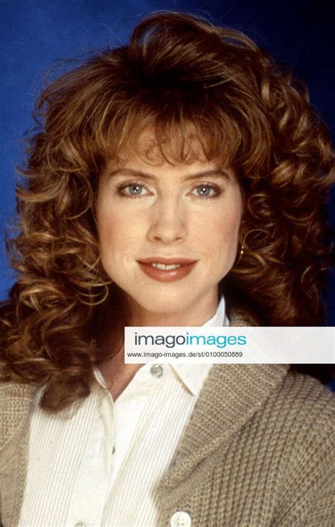 Julianne Phillips Hair Realistic Sisters Led The Way As Female Centric