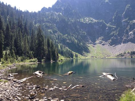 Lake 22 Camping