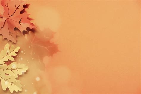 단풍 나무와 오크 그림자와 카피 스페이스와 종이 배경에 나뭇잎 창의적인 수제 종이 공예 플랫 레이 톤 가을 종이 배경입니다 0