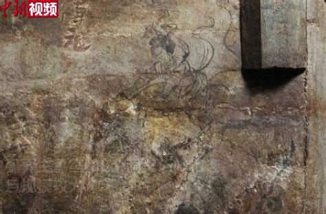 کشف نقاشی‌های زیبا در مقبرۀ هزارسالۀ چینی