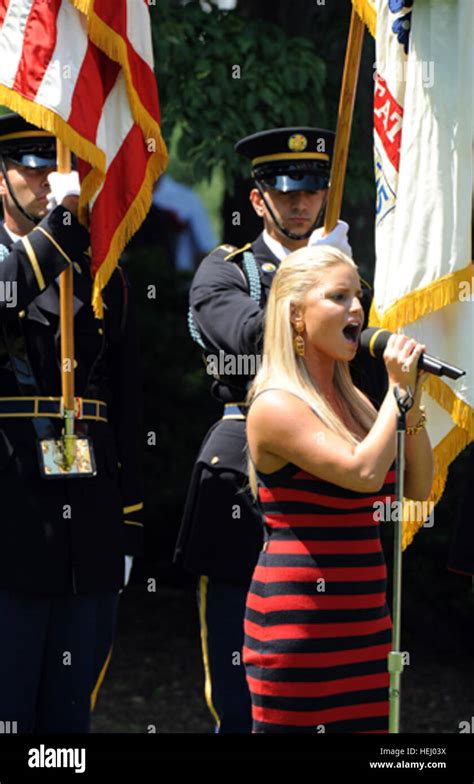 Bandera Americana De Jessica Simpson The Supreme Nra National