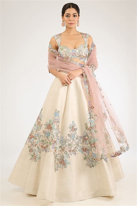 Ivory Raw Silk Embellished Bridal Lehenga Set By Aisha Rao At Pernias