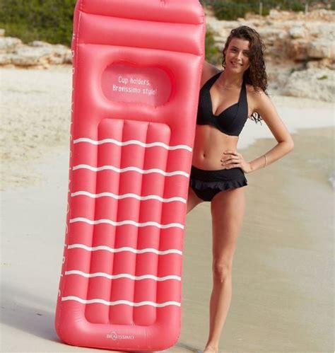 This Pool Float Has A Space For Big Boobs So They Don T Get Squished