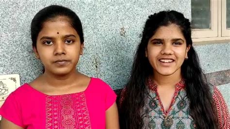 Twin Sisters Dhanyashree And Dhanashree From Tumkur District Got First Place In Karnataka Sslc