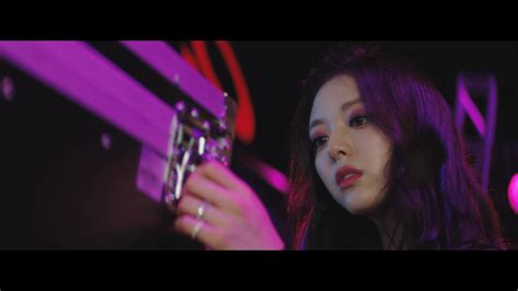 ITZY LOCO Who S Who K Pop Database Dbkpop Com