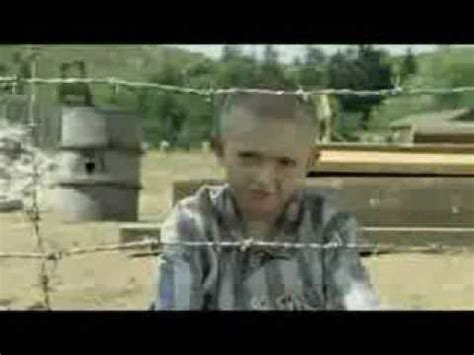 TRAILER - O rapaz do pijama às riscas - YouTube