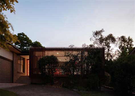 Bijl Architecture Adds Slatted Screen To Sydney Bungalow