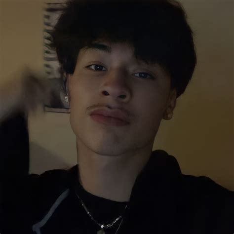 Pin By Neelansantos On Youcantfindalex😍 Alex Pics Cute Couple Dancing Attractive Guys