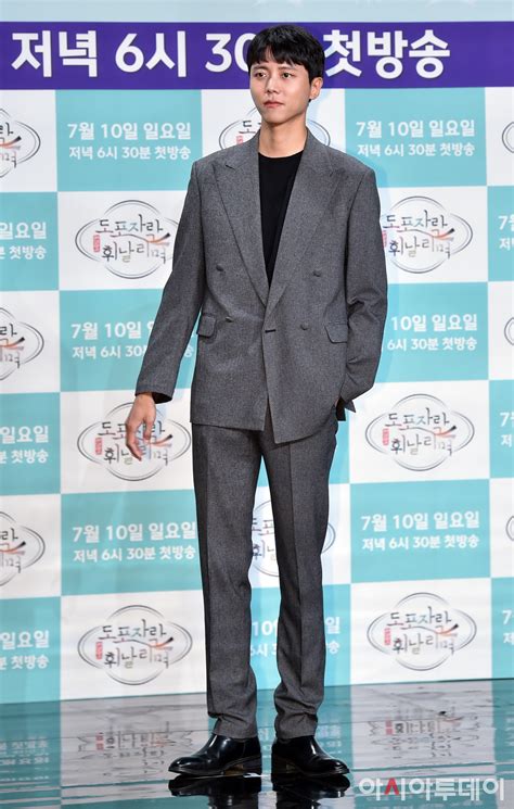 [포토] 주우재 비율이 이정도 네이트 뉴스