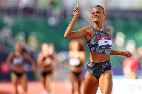 Track Star Anna Hall Has 3 Word Reaction To Si Swimsuit Announcement