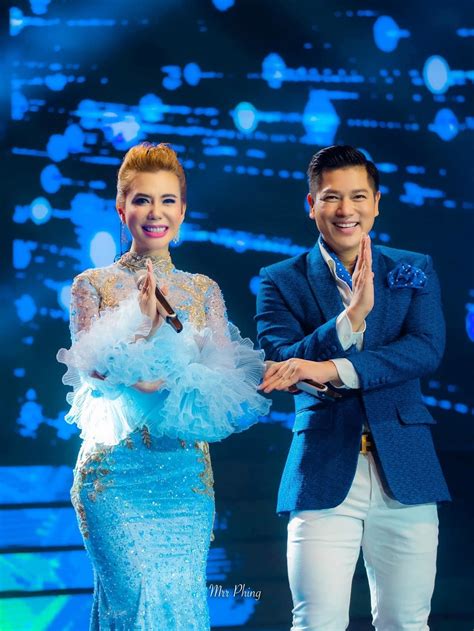 Wowវ័យកាន់តែជ្រេ សម្រស់របស់ ពិធីការិនី ថន លក្ខិណា កាន់តែស្អាតជាមួយនិងការតែងខ្លួនបែបនេះ… សង្គម