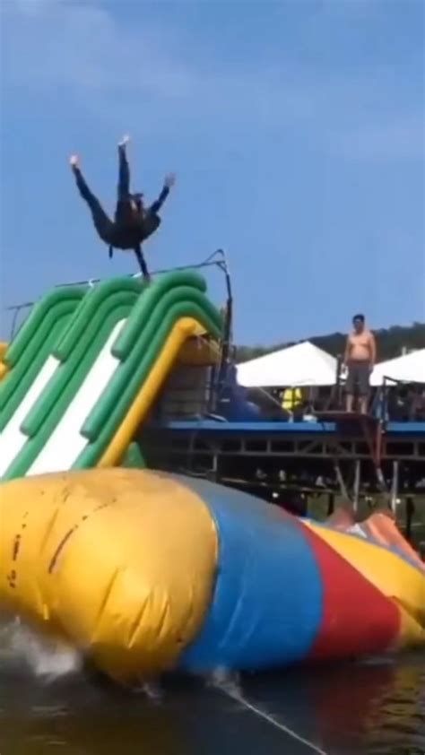 봄봄 협찬리뷰노트 👉양치 후 자고 일어났는데도 아침까지 상쾌😍 👉미백효과가 있어 자신있게 웃어요😄 👉백태가 사라져 입냄새가 없어요 👍🏾 👉 양치 시 상쾌함이 오래가요