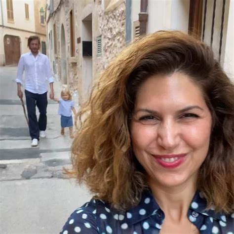 Helia Ebrahimi Helia Ebrahimi On Threads