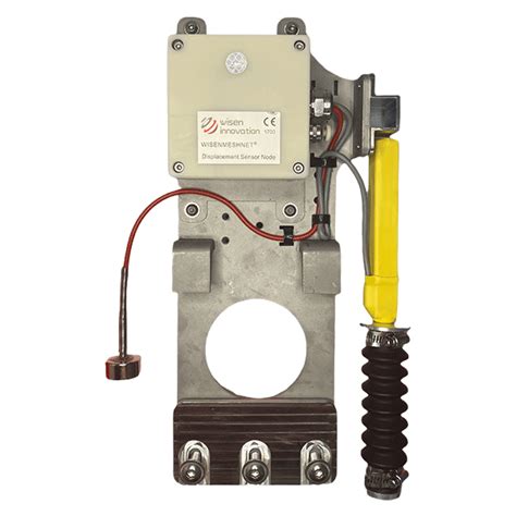 wisenmeshnet dynamic displacement and temperature sensor node wisen