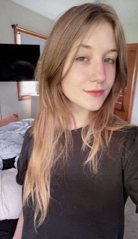 Do U Ageee That Natural Boobs Are Better Then Large Fake Rvancouvernsfw