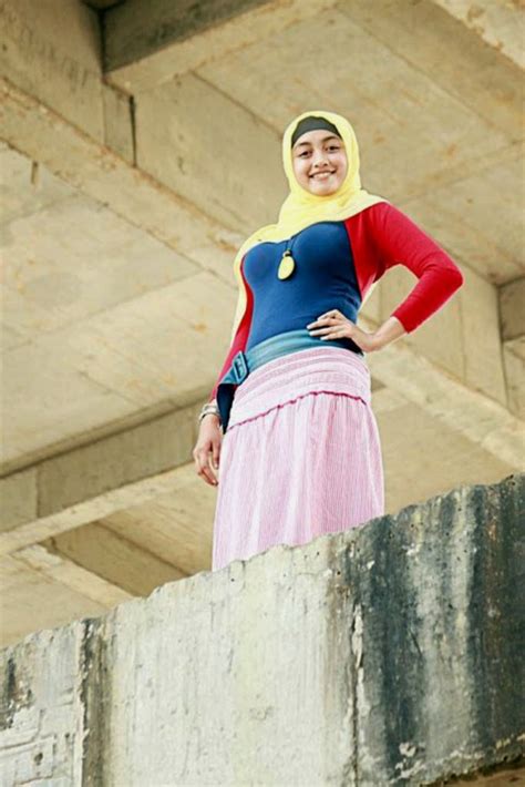 Foto Jilboobs Dari Cewek Abg Tante Tante Montok Hingga Artis