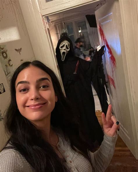 Melissa Barrera Bts Scream Cast Scream Movie Ghostface Scream