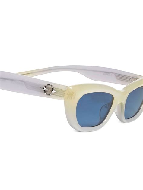 Gentle Monster Rectangular Frame Sunglasses In Yellow Modesens