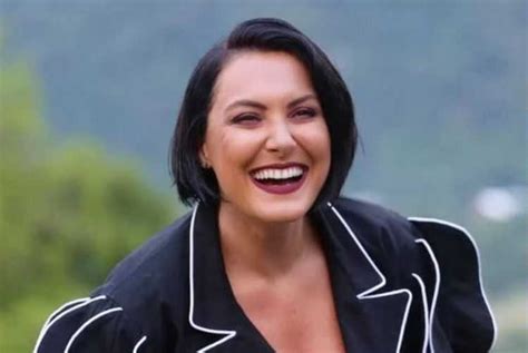 მაკა ზამბახიძე ჩემსას ველოდები და აჰა შვილმა გამიჩინა პატარა” Sarkenews Ge