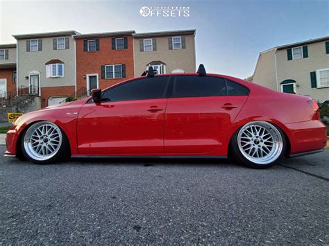 2016 Volkswagen Jetta With 18x8 34 Jnc 005 And 225 35r18 Altenzo Sport