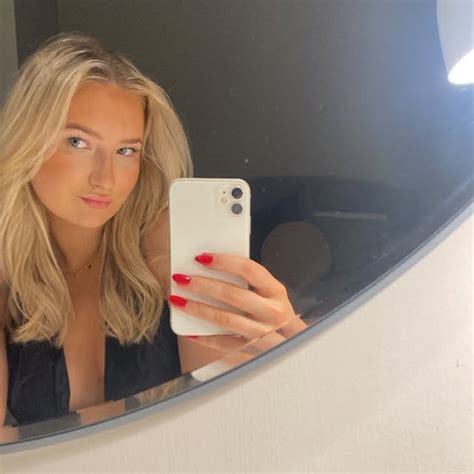 Anna Annakindness Threads Say More