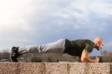 Exploring The Benefits Of Planking Daily For Improved Health And Fitness