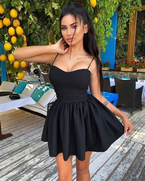 Разведена Взрослая живу одна Выберу из лайков Пожалуйста анонимно ВКонтакте