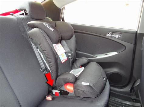 Using child seats Hyundai Solaris