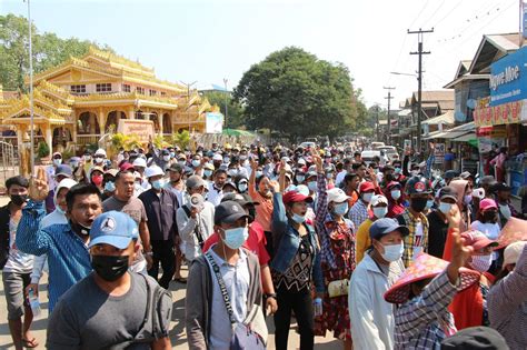Dvb ရေးမြို့သပိတ်စစ်ကြောင်း ပစ်ခတ်ဖြိုခွင်းခံရမှုကြောင့် ၂ ဦး ဒဏ်ရာရ