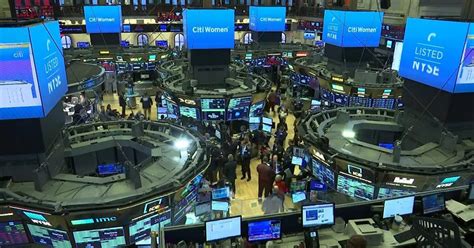 증시전략 테슬라 주가 로보택시 연기 소식 등에 844 급락