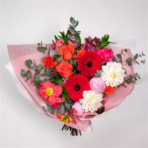 Vivia Lush Flower Co Same Day Delivery