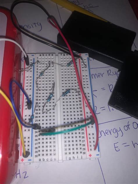 solved does this circuit follow kirchoffs rule i am having