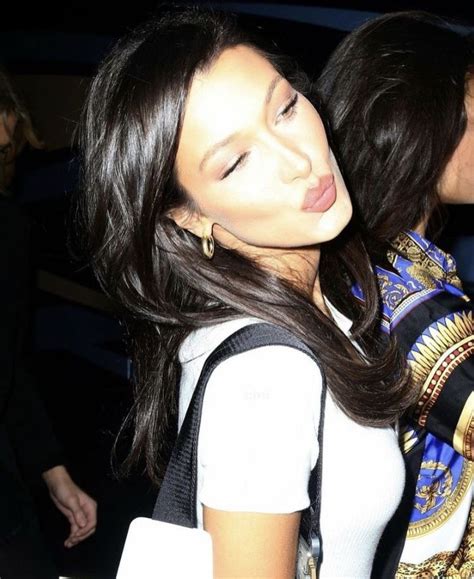 Bella Hadid Tooth Gem Bella Hadid Models Zendaya