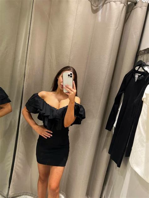 Надзвичайно красиве плаття Zara — ціна 1050 грн у каталозі Короткі сукні Купити жіночі речі за