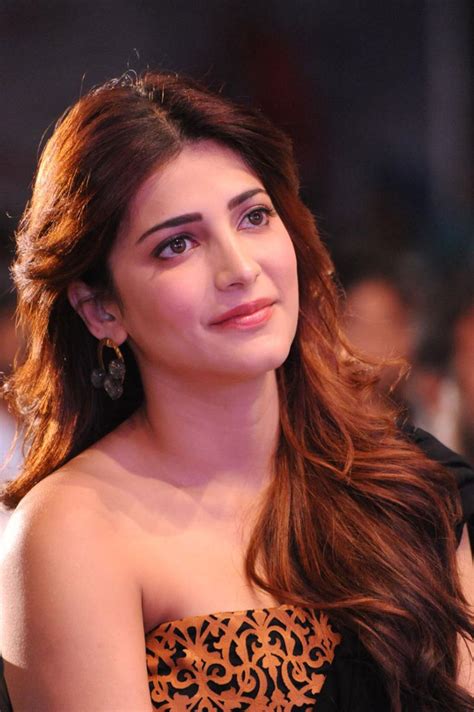 Shruti Hassan In Yellow Saree