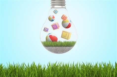 녹색 잔디와 푸른 하늘 배경에 전구 내부 알파벳 장난감 블록과 공의 3d 렌더링 3차원 형태에 대한 스톡 사진 및 기타 이미지 3차원 형태 교육 그리기 Istock