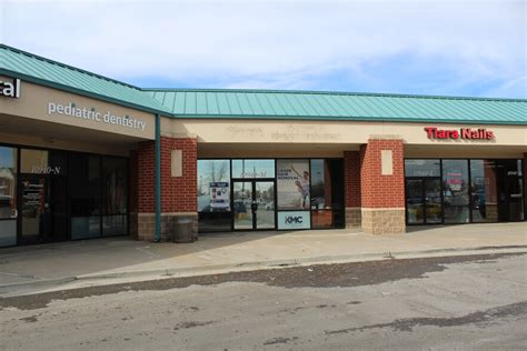 10902 10940 N Parallel St Kansas City Ks 66109 Piper Plaza Loopnet