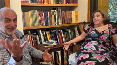Oscar Solís Conversa Con La Escritora María Elena Sarmiento Youtube