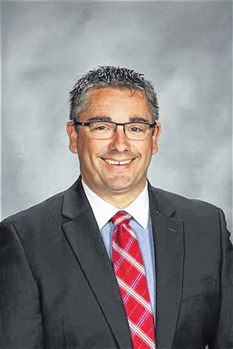 Ross Linscotts Instagram Twitter And Facebook On Idcrawl