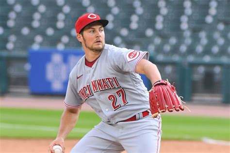 Trevor Bauer Strikes Out Everyone Reds Pound Brewers Red Reporter