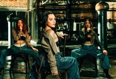 Cantante Colombiana Sofia Castro Firma Con Universal Music Latino Y