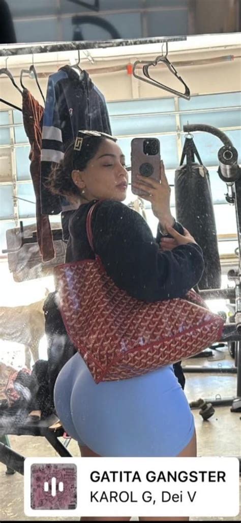Shes So Sexy Dm Me Rbombassdeisy0 Shes So Sexy Dm Me Rbombassdeisy0