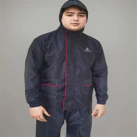 Men Polyester Pvc Raincoat At ₹ 300piece In Bally Id 2854209431662